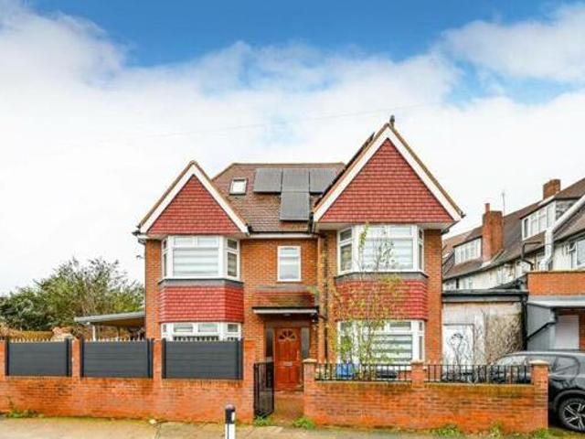 5 Bedroom Detached House For Rent In Kingston, Kingston Upon Thames