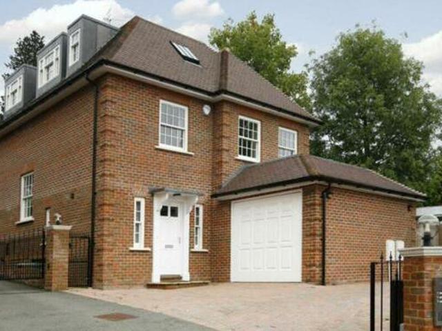 5 Bedroom Detached House For Rent In Kingston Upon Thames