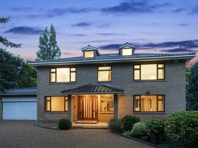 5 Bedroom Detached House For Rent In Kingston Upon Thames, Surrey