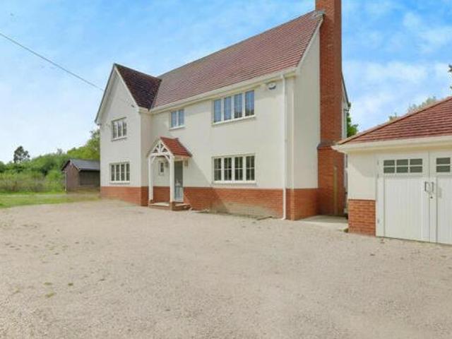 5 Bedroom Detached House For Rent In Hockley