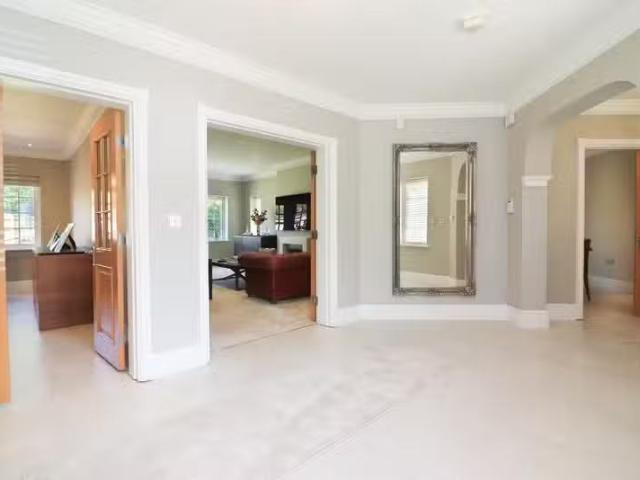 5 bedroom detached house for rent in Highbury Road, Four Oaks.