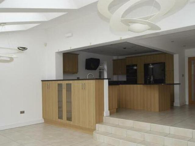 5 Bedroom Detached House For Rent In Long Bennington