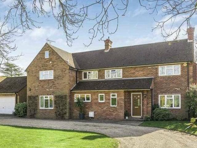 5 bedroom detached house for rent in Letty Green Hertford SG14
