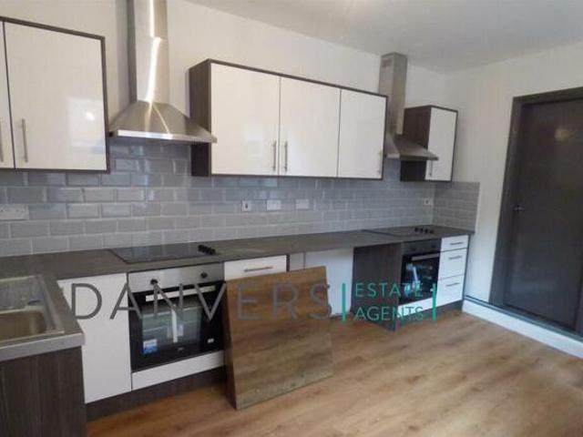 5 Bedroom Detached House For Rent In Leicester