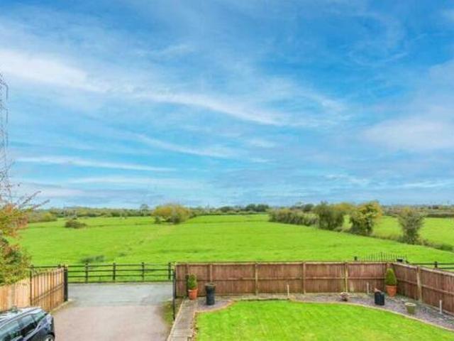 5 Bedroom Detached House For Rent In Marshfield