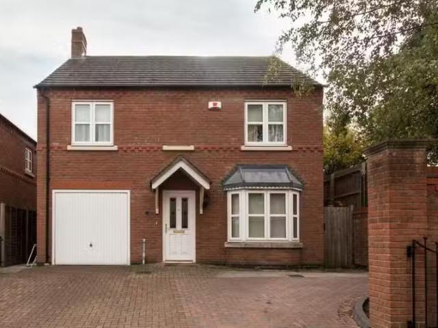 5 bedroom detached house for rent in Munnmoore Close, Kegworth.