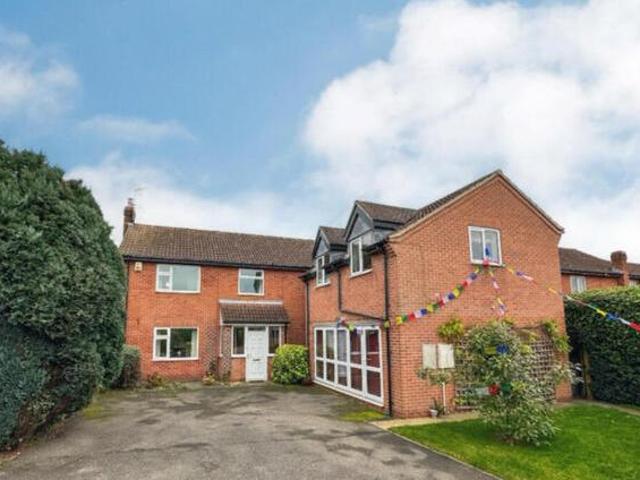 5 Bedroom Detached House For Rent In Southwell