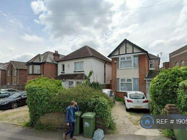 5 Bedroom Detached House For Rent In Southampton