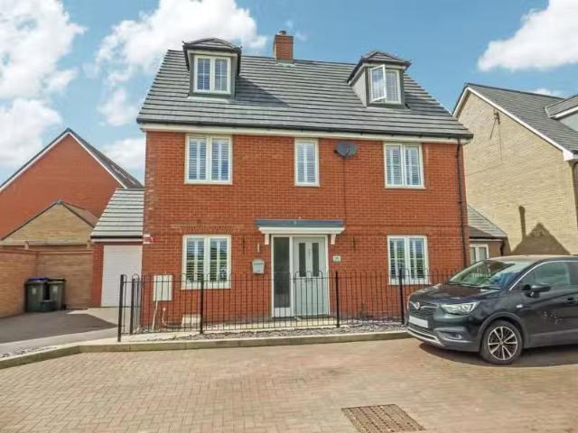 5 bedroom detached house for rent in Sierra Drive, Aylesbury.