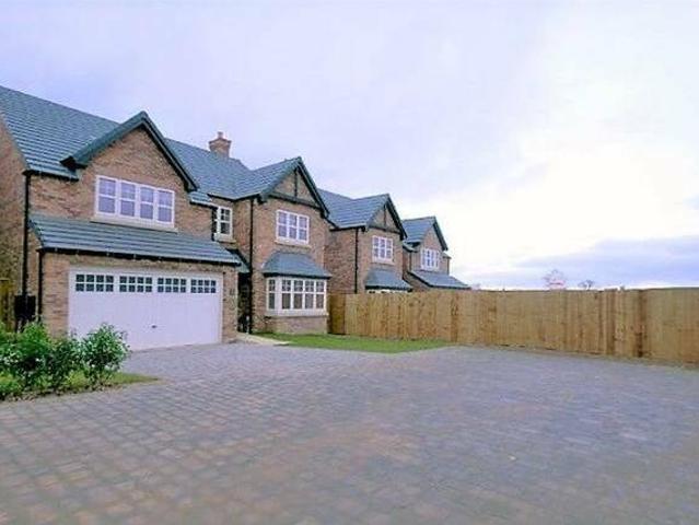 5 bedroom detached house for rent in Silverbirch Close Wynyard TS22