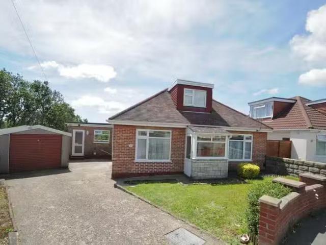 5 bedroom detached house for rent in Student house on Heathfie.
