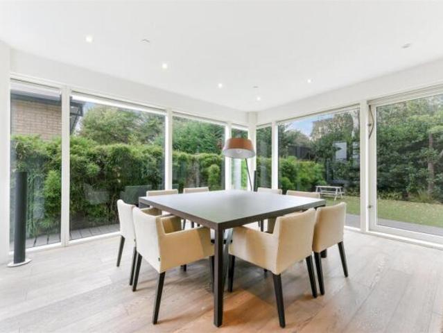 5 bedroom detached house for rent in St. Mary's Road, London, SW19
