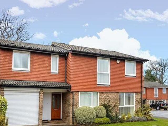 5 Bedroom Detached House For Rent In Sunninghill