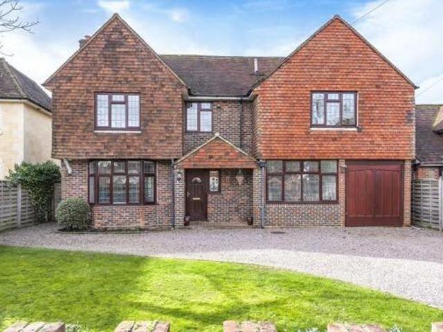 5 Bedroom Detached House For Rent In Surrey