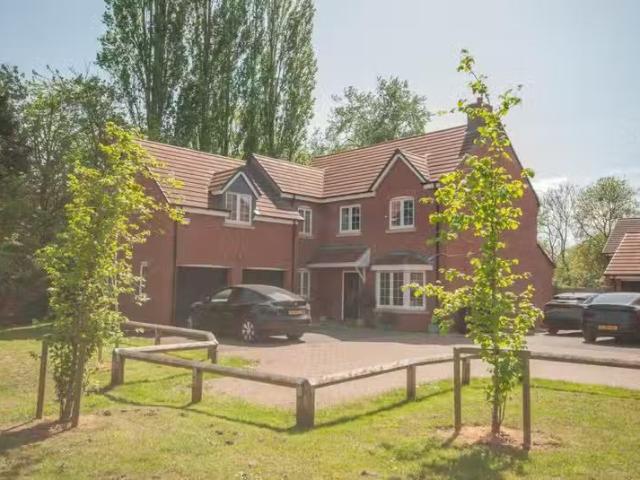 5 bedroom detached house for rent in Potsford Road, Cawston, R.