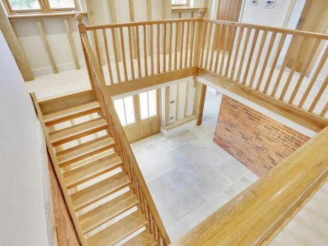 5 bedroom detached house for rent in Pagehurst Road, Marden Thorn, Kent, TN12 9LH, TN12