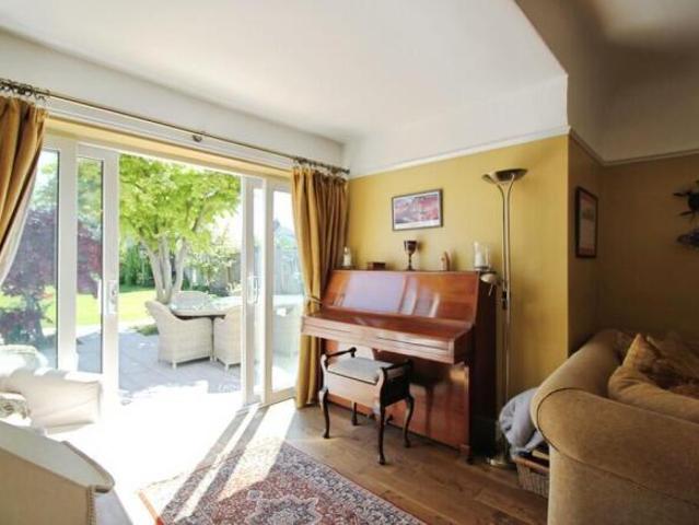 5 bedroom detached house for rent in Panton Road, Hoole, CH2