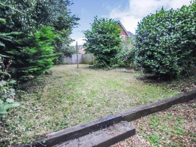 5 bedroom detached house for rent in Parker Road, Winton, BH9