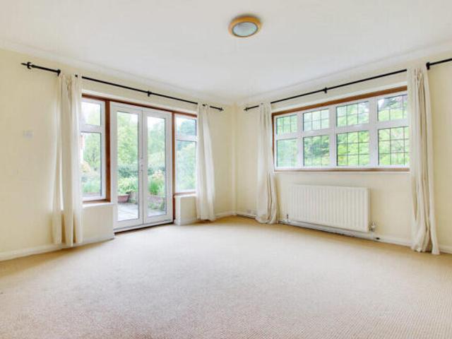 5 bedroom detached house for rent in Royal Chase, Tunbridge Wells, TN4
