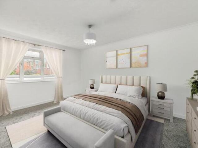 5 bedroom detached house for rent in Ravensbourne Park Crescent, Catford, SE6