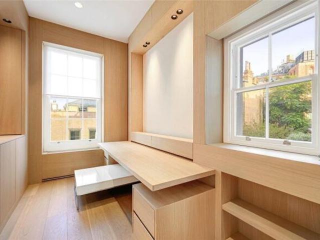 4 bedroom terraced house for rent in Walton Street, London, SW3
