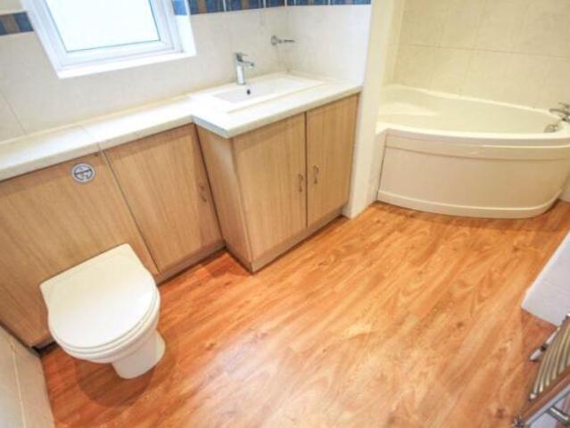 5 bedroom detached house for rent in Winton, Bournemouth, BH9