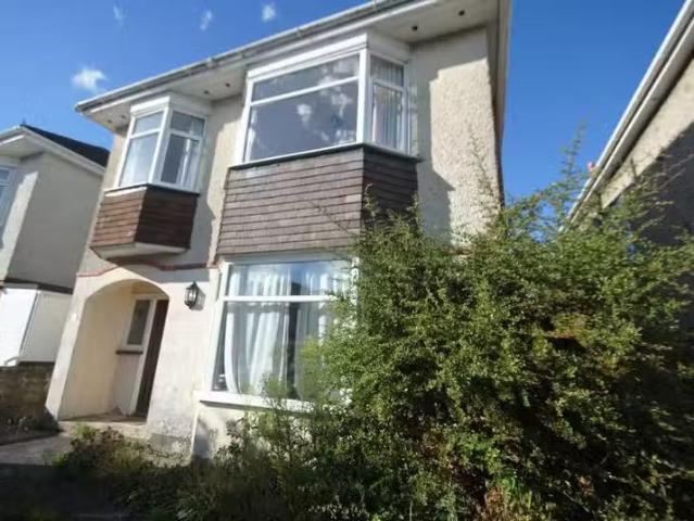 5 bedroom detached house for rent in WINTON STUDENT HOUSE Vict.
