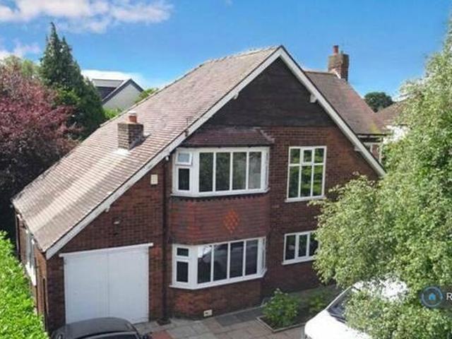 5 bedroom detached house for rent in Torkington Road Gatley Cheadle SK8
