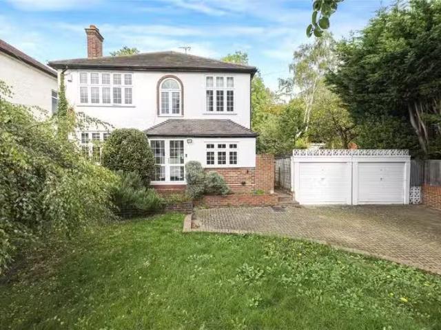 5 bedroom detached house for rent in The Chase, Bromley, BR1