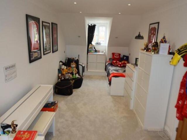 5 bedroom detached house for rent in The Green, Dartford, DA2 6JS – 5 Bedroom Detached House, DA2