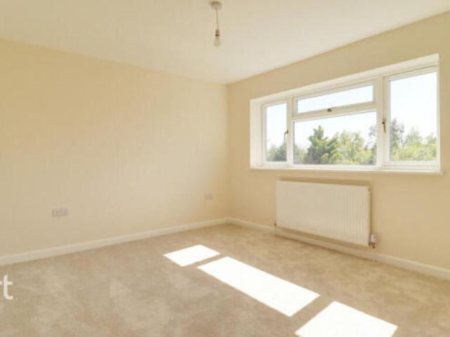 5 bedroom detached house for rent in The Street, NORWICH, NR14
