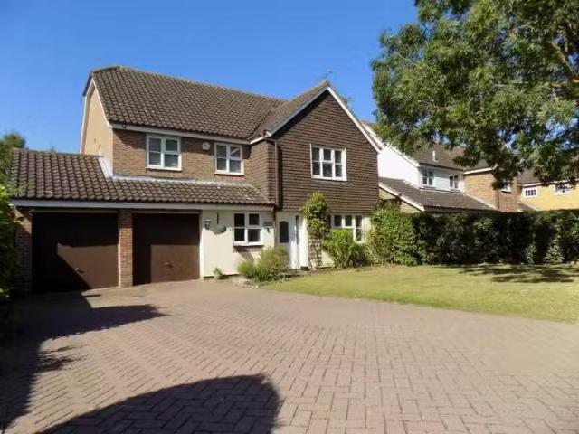 5 bedroom detached house for rent in The Spinnaker, CM3