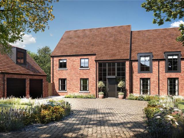 5 bedroom detached house for sale
