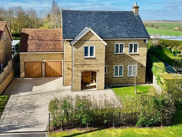 5 bedroom detached house for sale