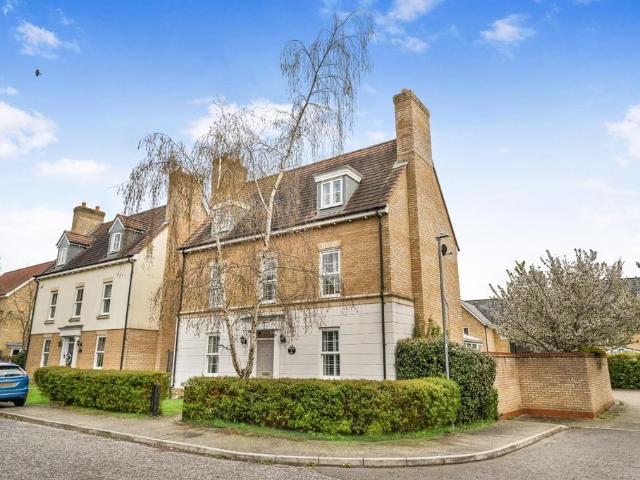 5 bedroom detached house for sale