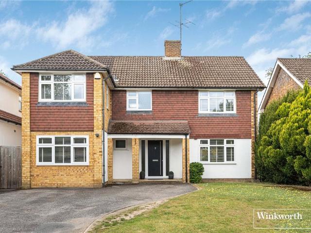 5 bedroom detached house for sale