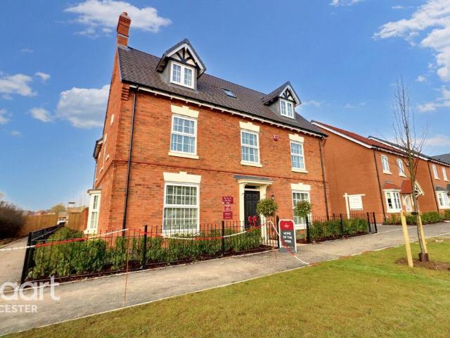 5 bedroom detached house for sale