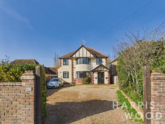 5 bedroom detached house for sale