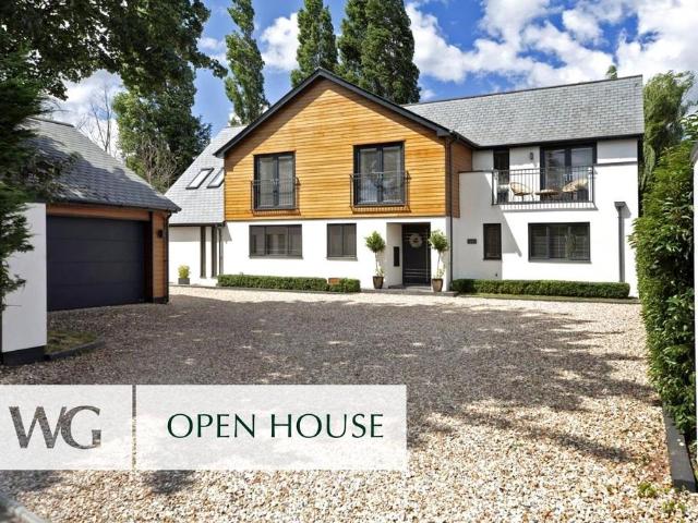 5 bedroom detached house for sale
