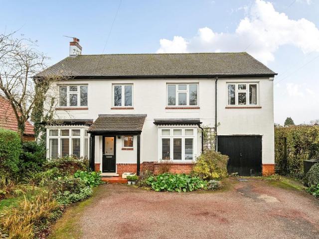 5 bedroom detached house for sale