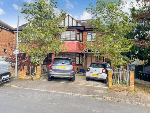 5 bedroom semi detached house for sale