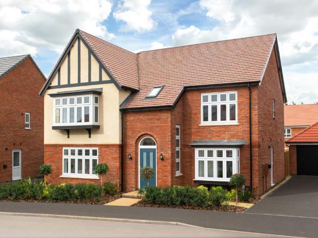 5 bedroom detached house for sale