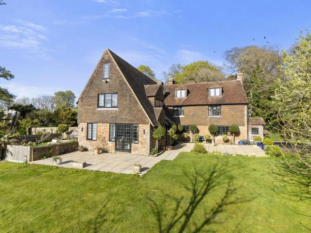 5 bedroom detached house for sale