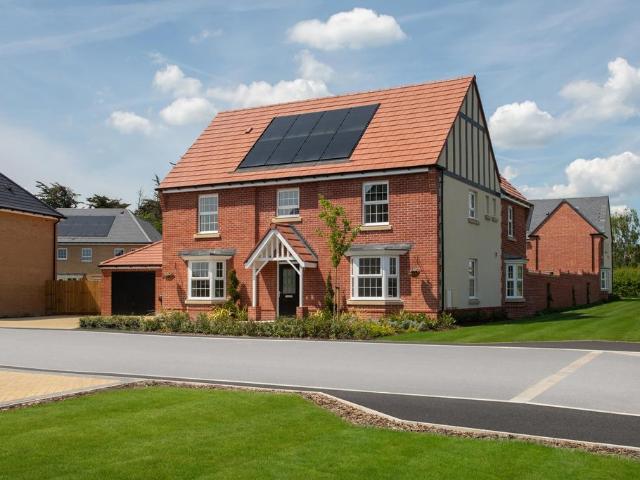 5 bedroom detached house for sale