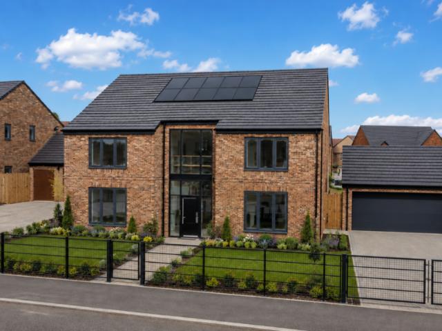 5 bedroom detached house for sale