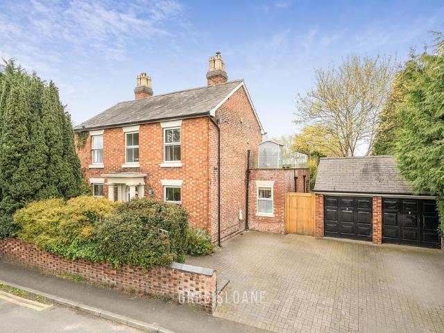 5 bedroom detached house for sale