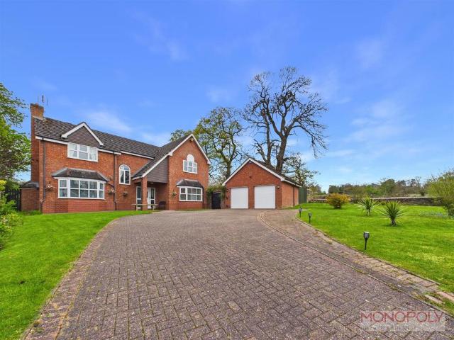 5 bedroom detached house for sale