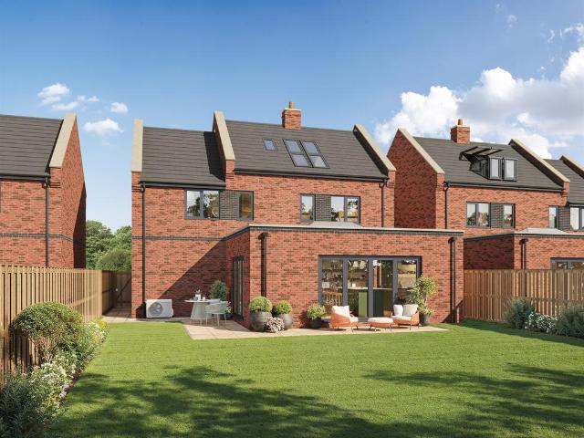 5 bedroom detached house for sale