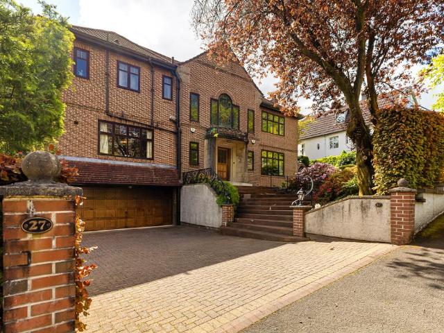 5 bedroom detached house for sale
