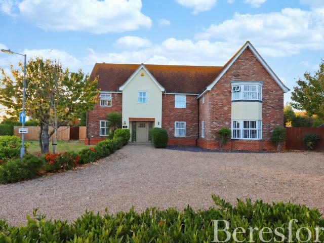 5 bedroom detached house for sale